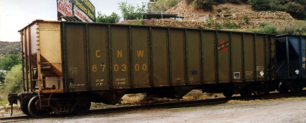 CNW 870300 2004